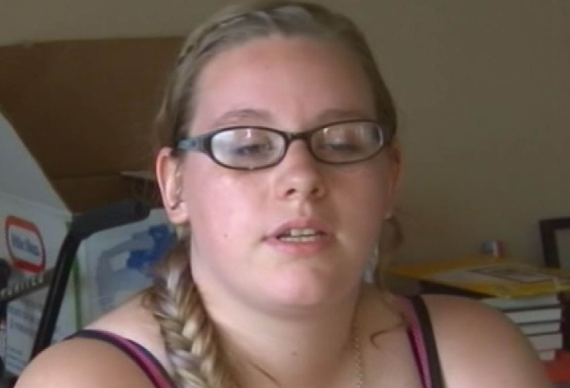 Waitress Fired After Customer Sees Critical Facebook Post