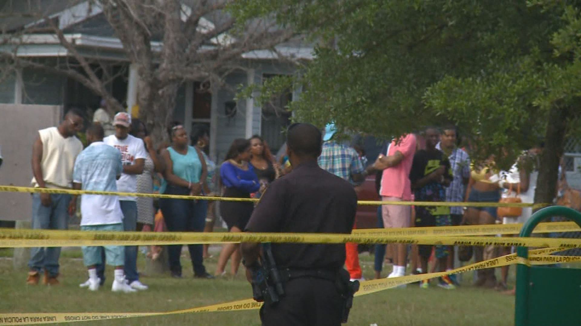 2 dead, 2 injured in shooting at Tampa park | wtsp.com