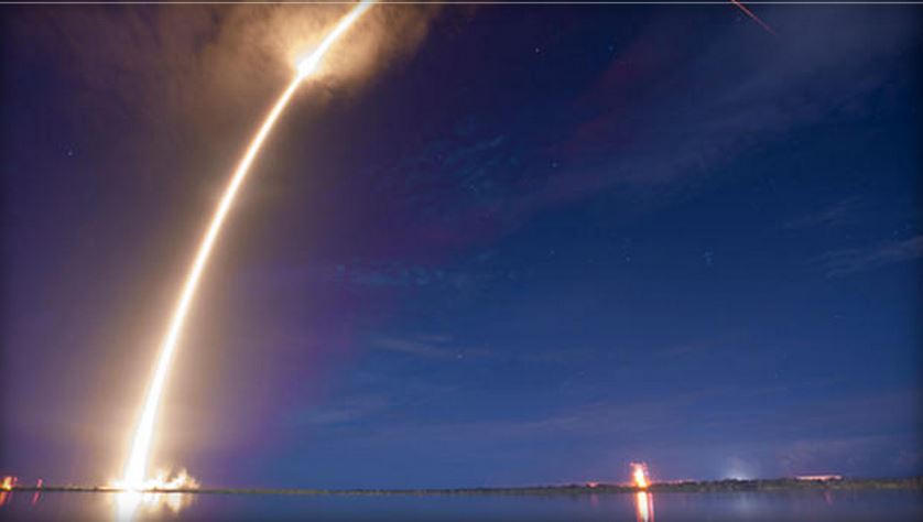 SpaceX Falcon 9 lights up the night sky | wtsp.com