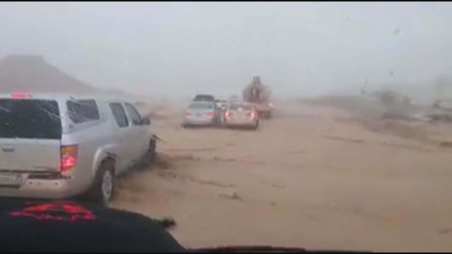 WATCH: Nevada flash flood traps drivers | wtsp.com