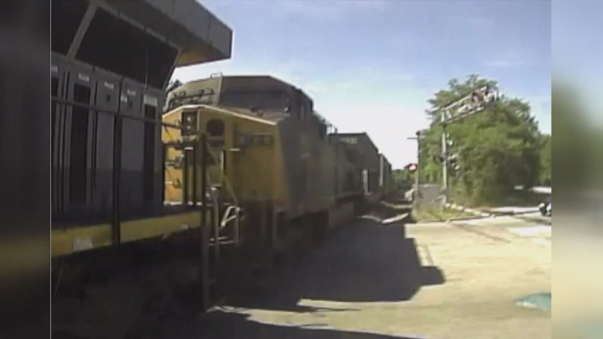 WATCH: Passengers escape before bus hit by train | wtsp.com