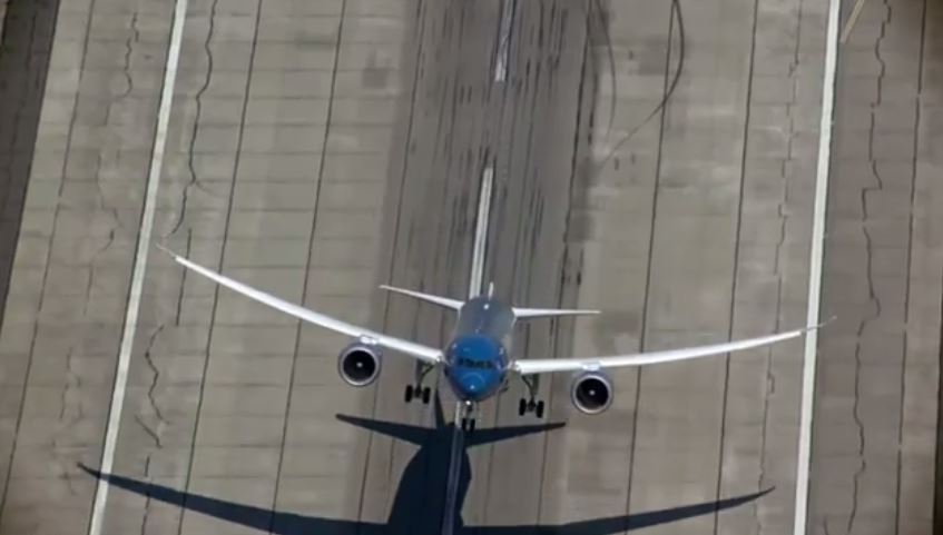 Commercial jet makes near-vertical takeoff | wtsp.com