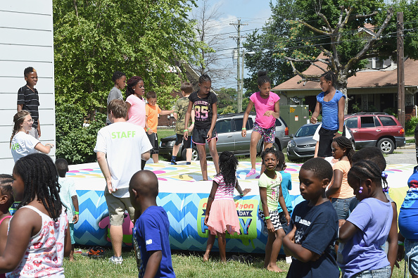 Kids need free time, not screen time, this summer | wtsp.com