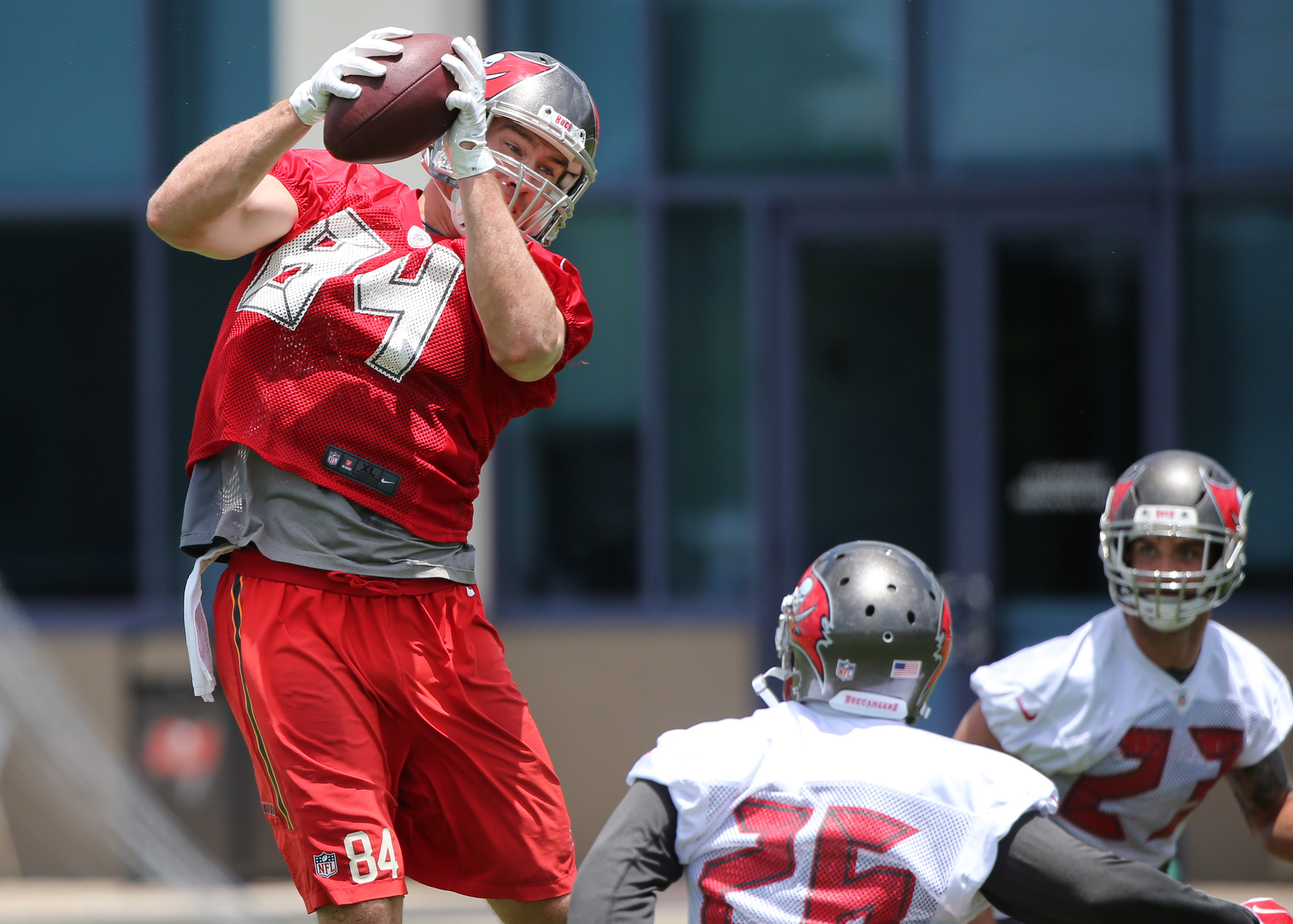 Bucs TE Austin Seferian-Jenkins out 4-6 weeks | wtsp.com