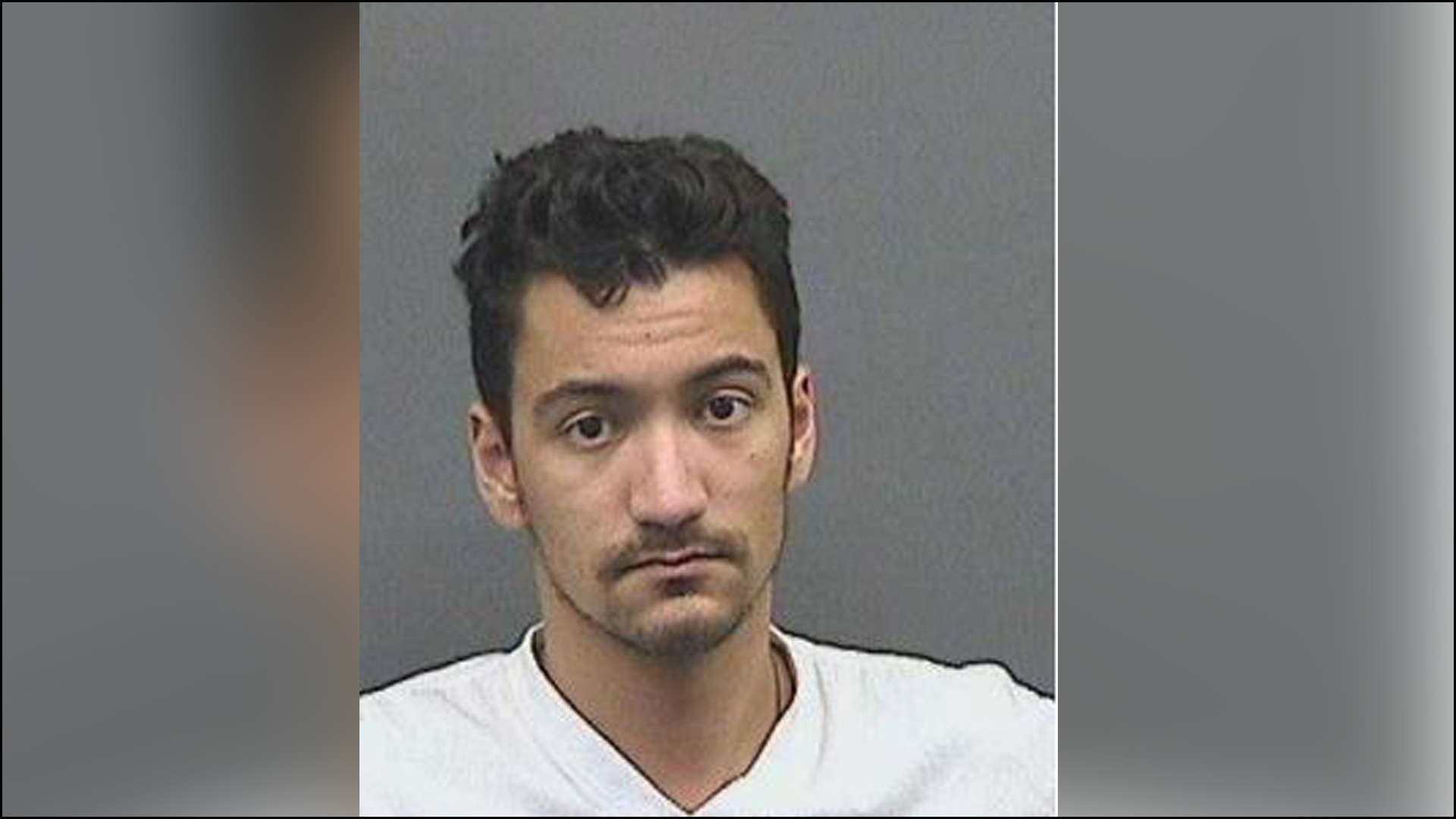 U.S. Marshals searching for Bay Area fugitive | wtsp.com