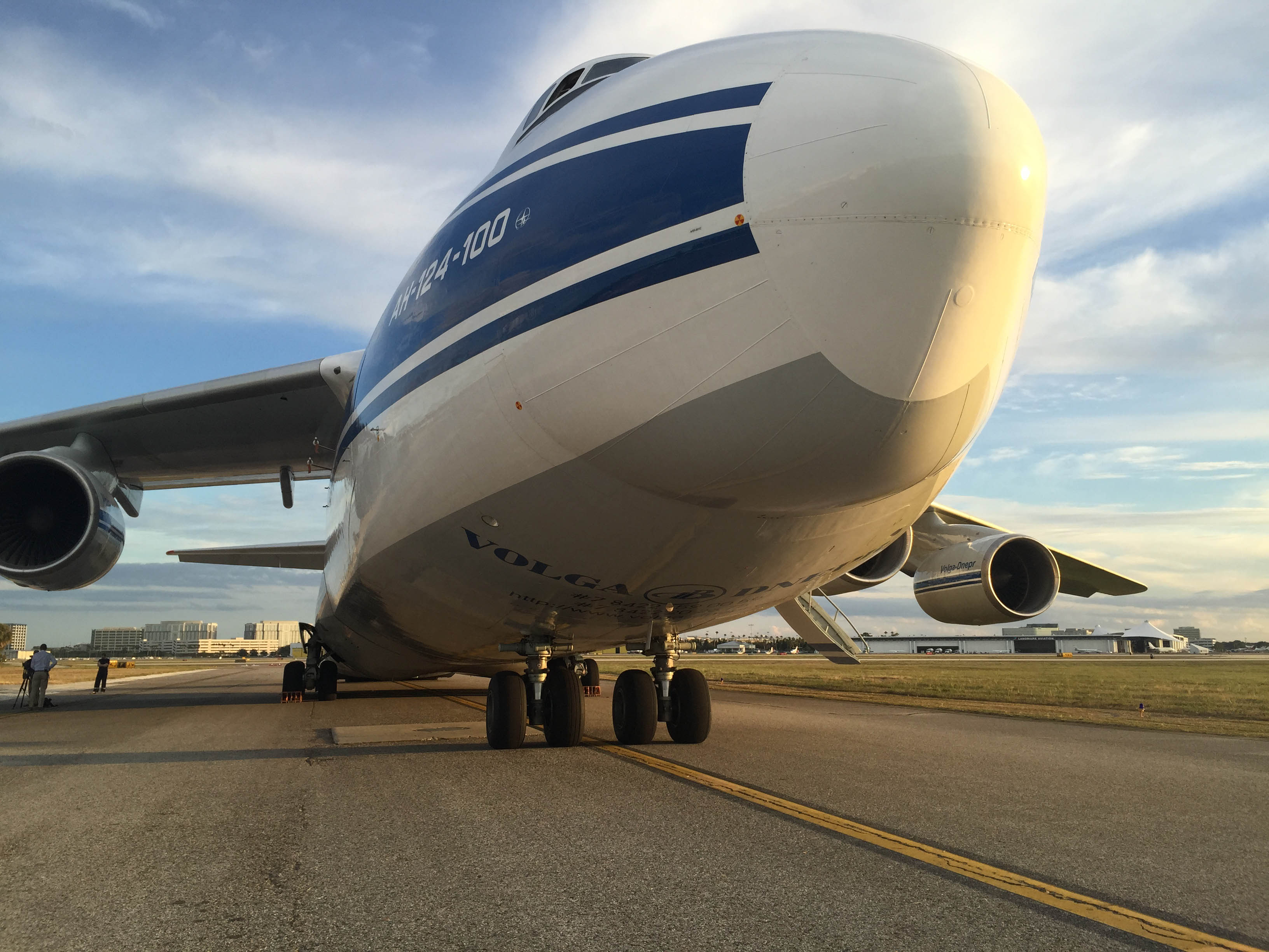 JetBlue program speeds path to cockpit for untested pilots | wtsp.com
