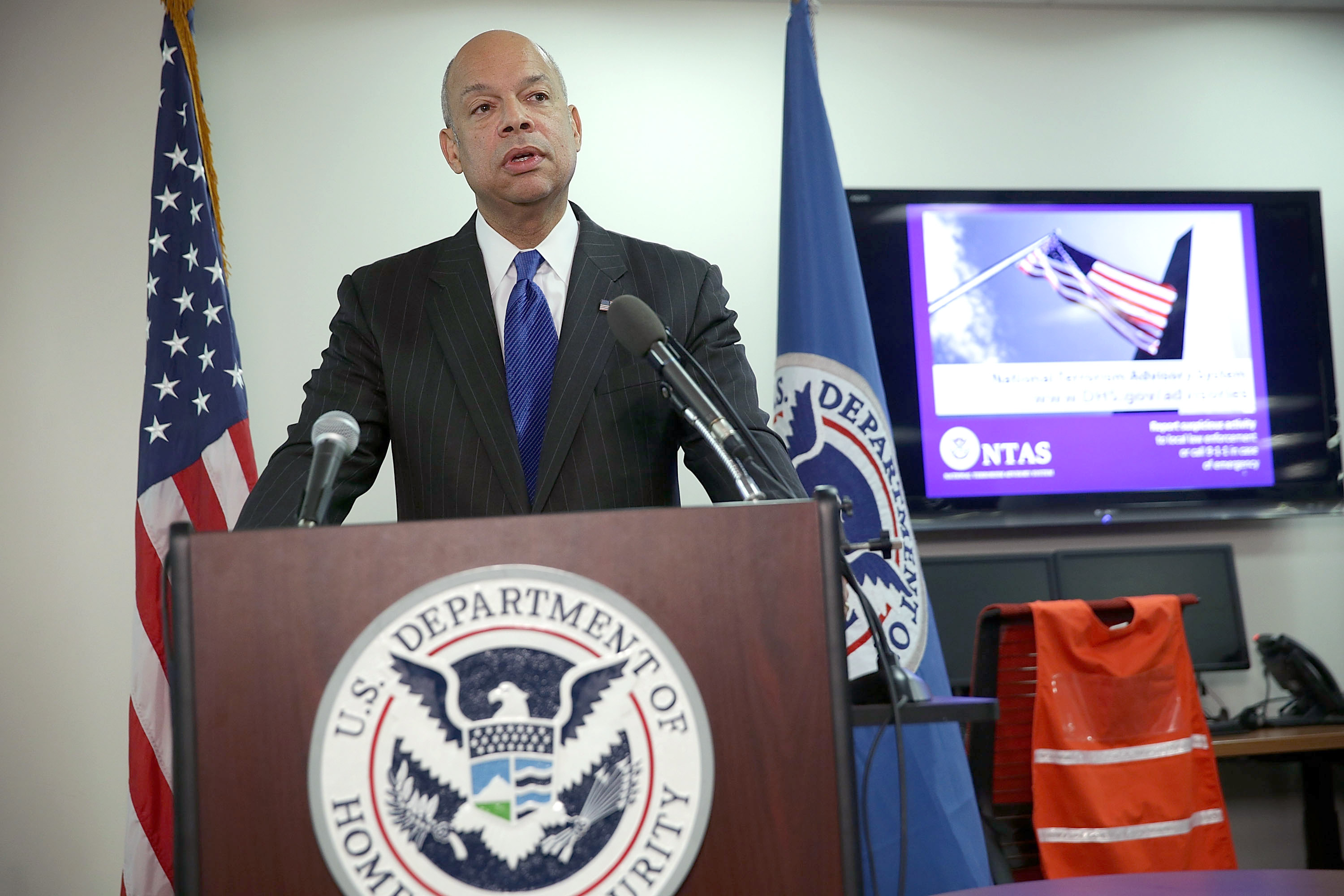 Homeland Security activates new terror warning level | wtsp.com