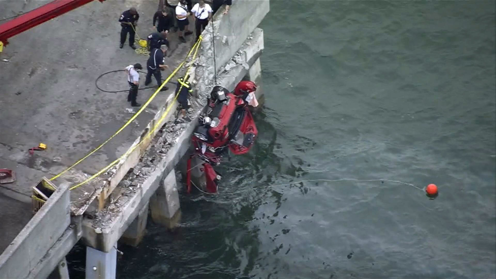 Car drives into water at Skyway Bridge pier | wtsp.com