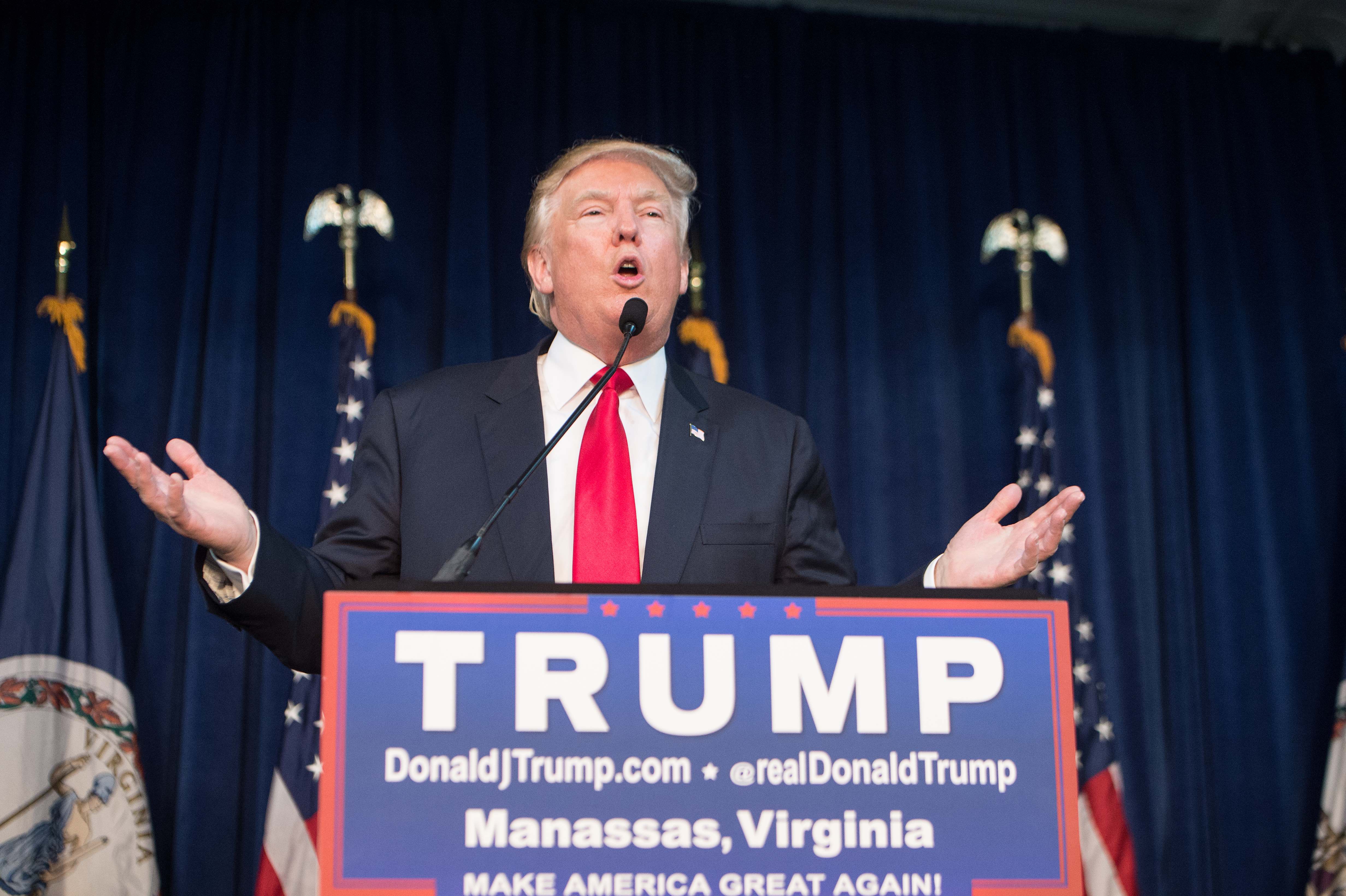 Protester wearing turban ejected from Trump rally | wtsp.com