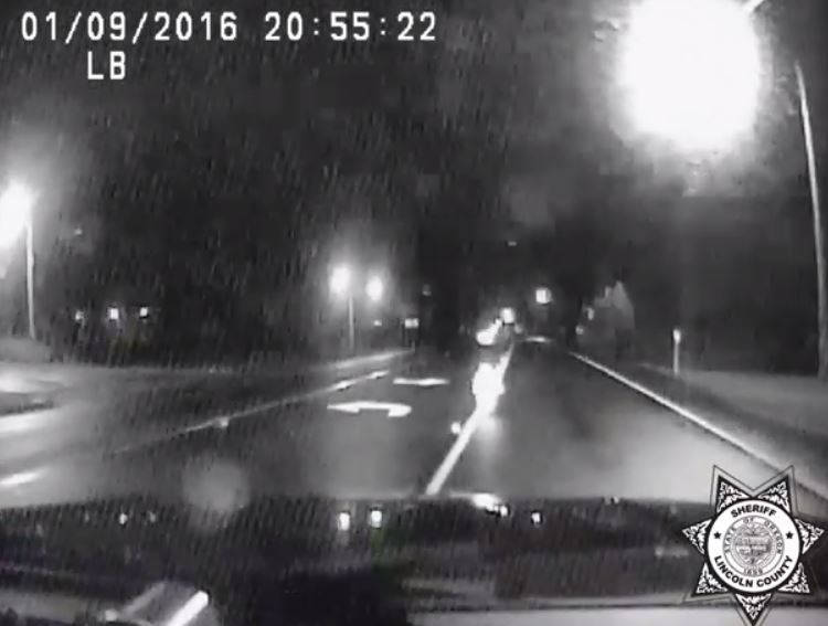 Oregon deputy rescues 2-year-old running down highway | wtsp.com