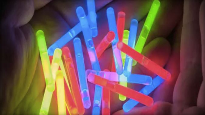 Beware of broken glow sticks on Independence Day | wtsp.com