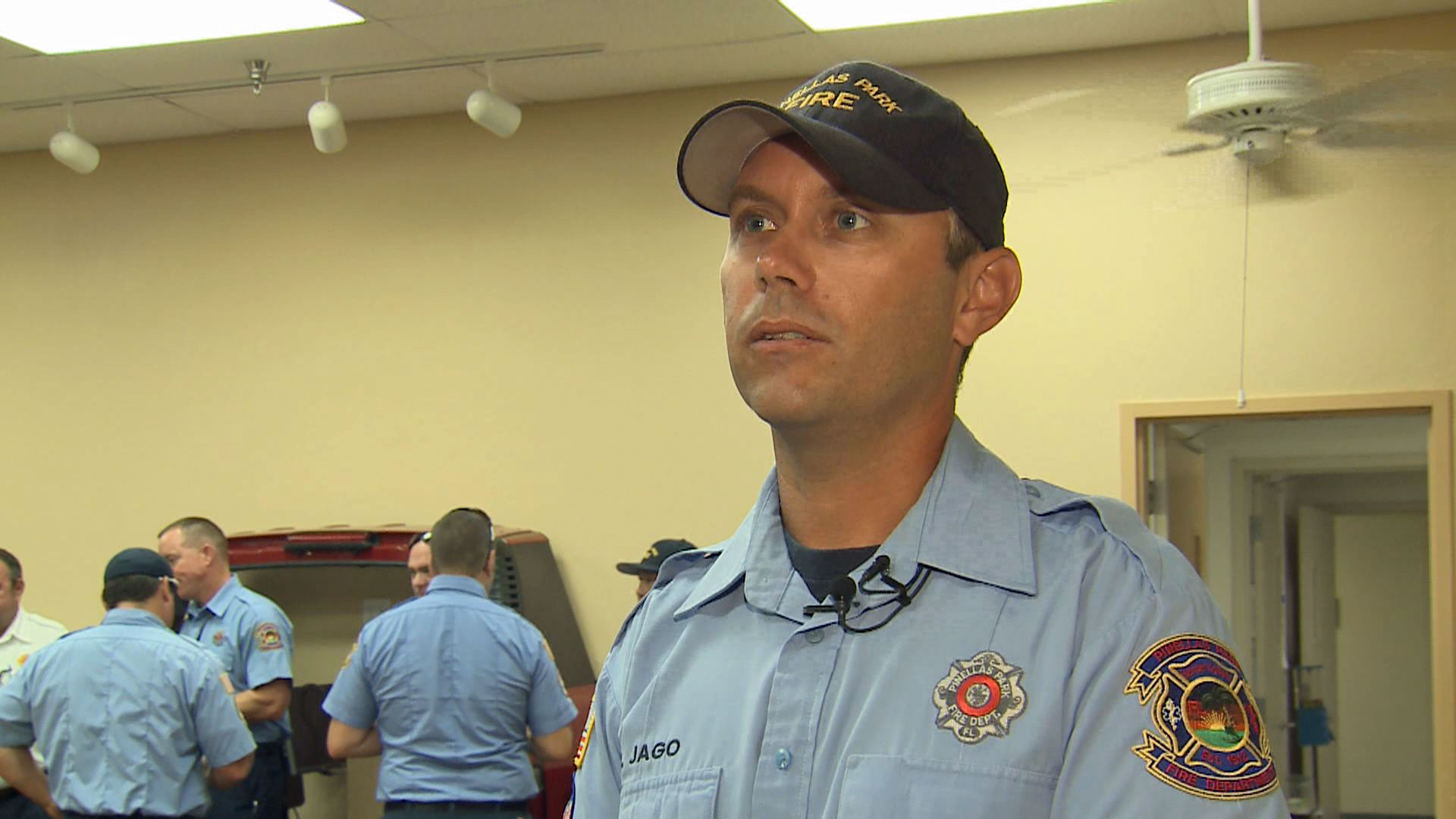 Community welcomes back firefighter from military service | wtsp.com