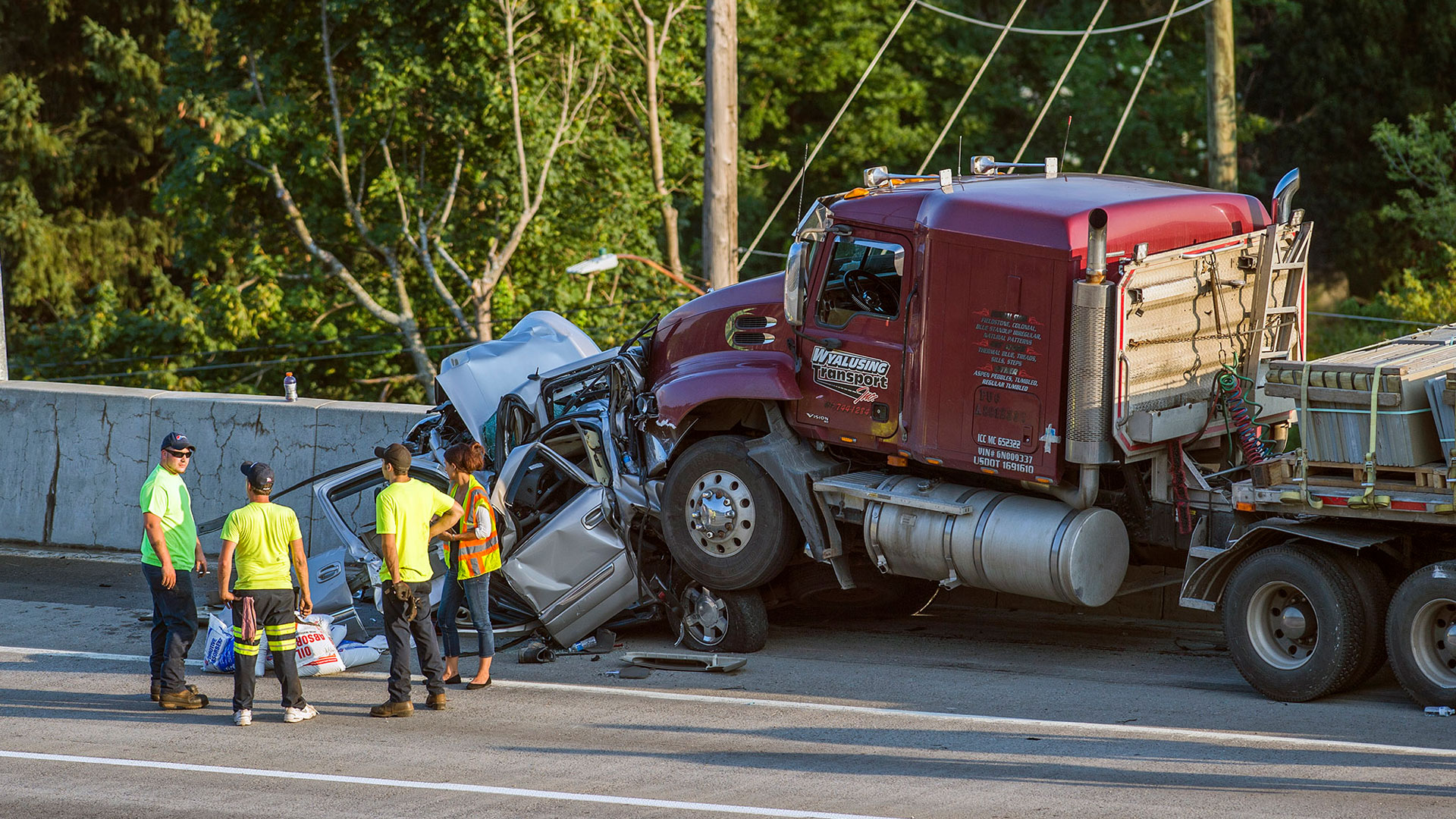 Video captures 10-car wreck, rescue from burning car | wtsp.com