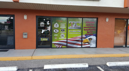 Looters ransack Tampa gun store in smash-and-grab robbery | wtsp.com
