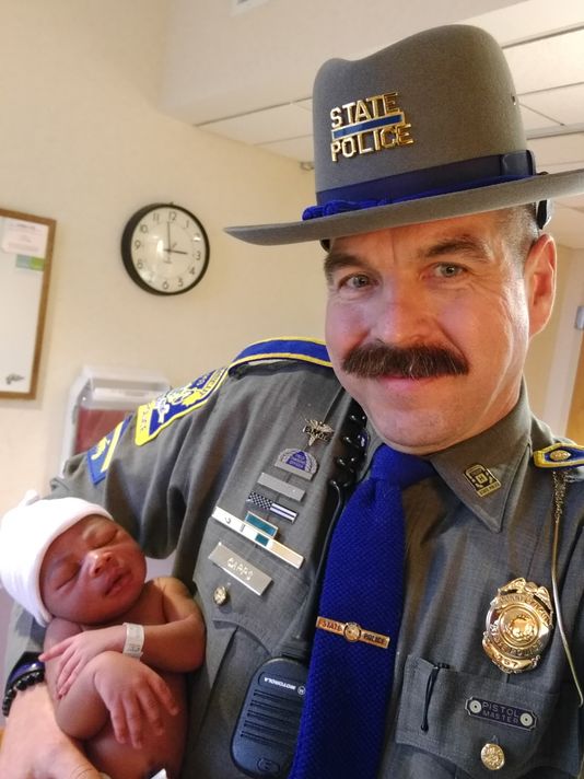 State trooper helps deliver baby on Christmas Eve | wtsp.com
