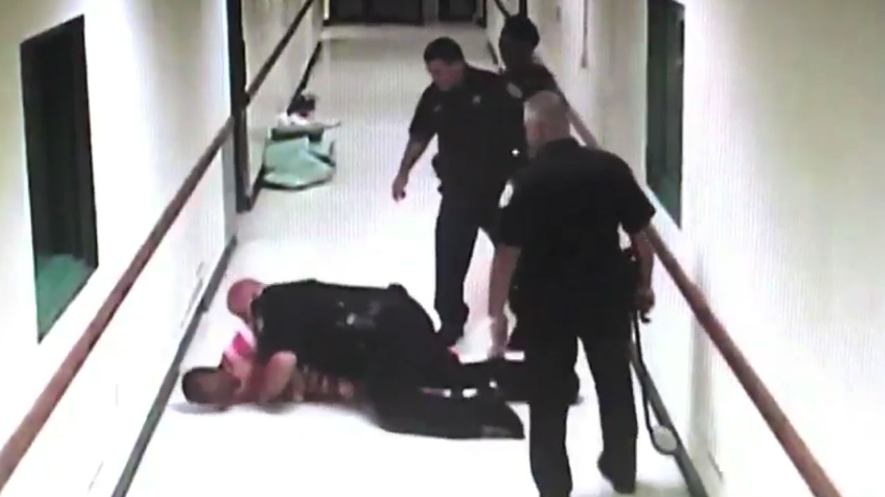 Video shows Manatee Co. corrections officer throw inmate down | wtsp.com