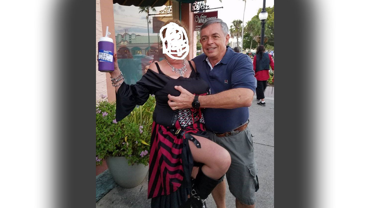 Florida mayor explains photo of him floating around social media ...